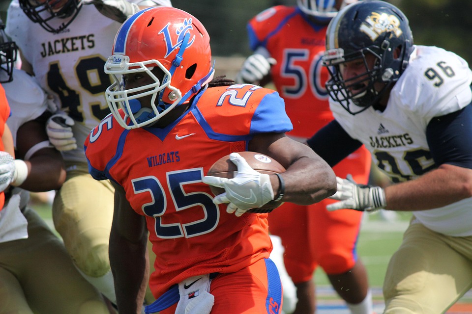 Football Running Back - Free photo on Pixabay