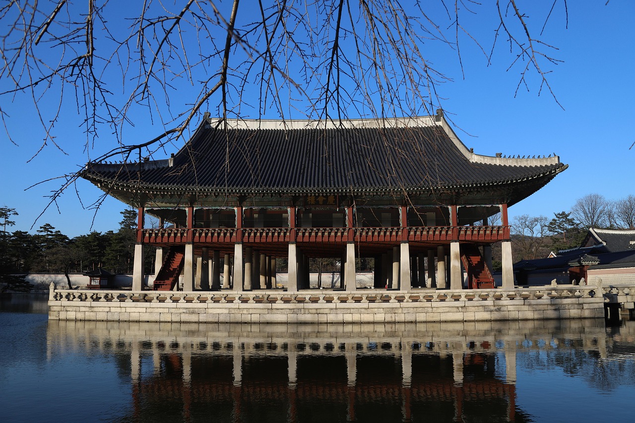 Gyeongbok Palace Woman Autumn - Free photo on Pixabay