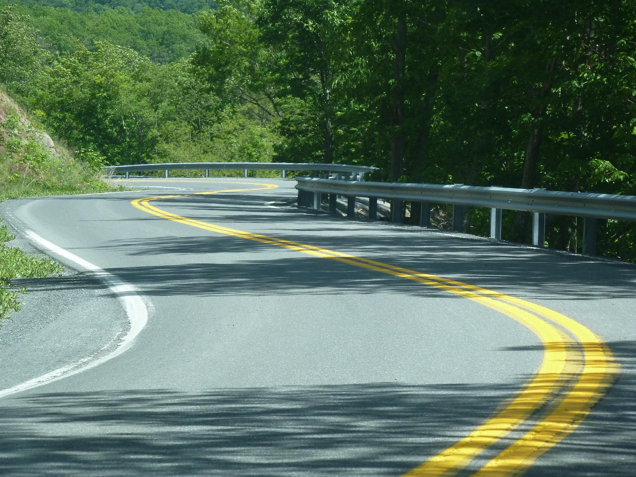 20,000+ Free Windy Roads & Road Images - Pixabay