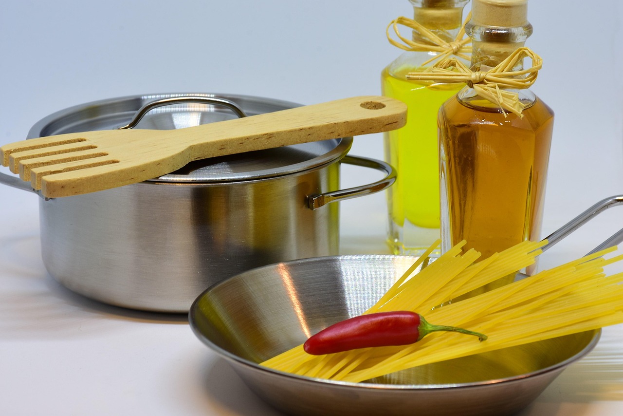 10,000+ Free Noodle Pot & Pot Images - Pixabay