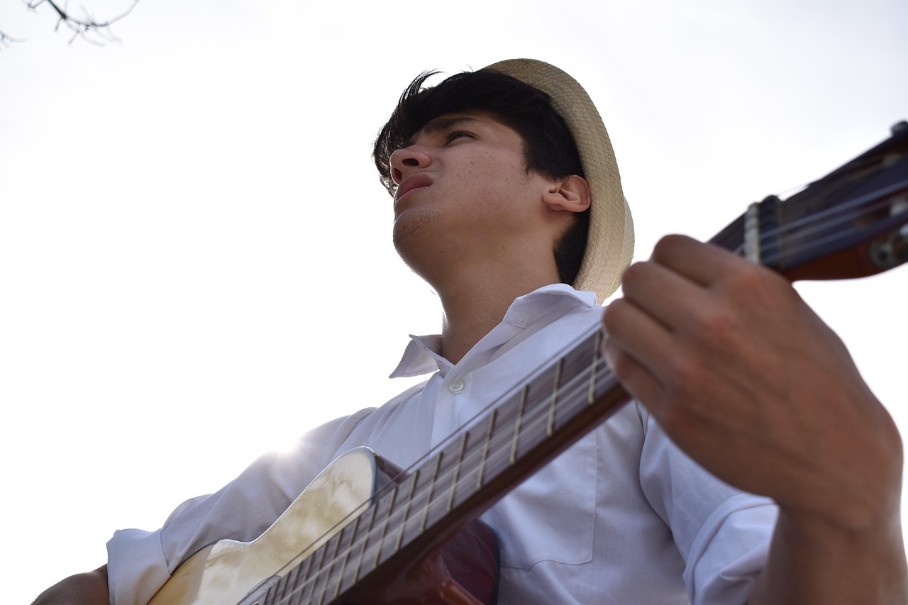 20+ Free Men Singing & Singing Images - Pixabay
