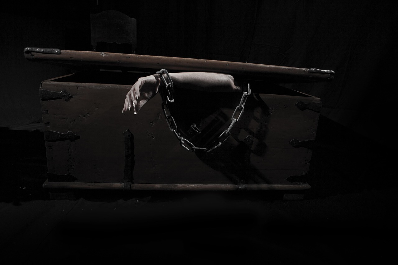 Arm Coffin Chain - Free photo on Pixabay
