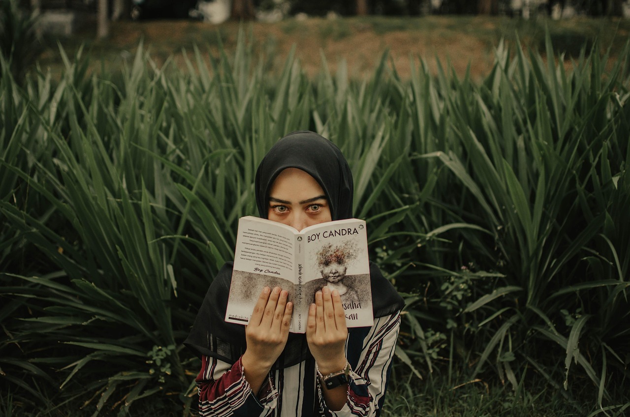 Girl Book Study - Free photo on Pixabay
