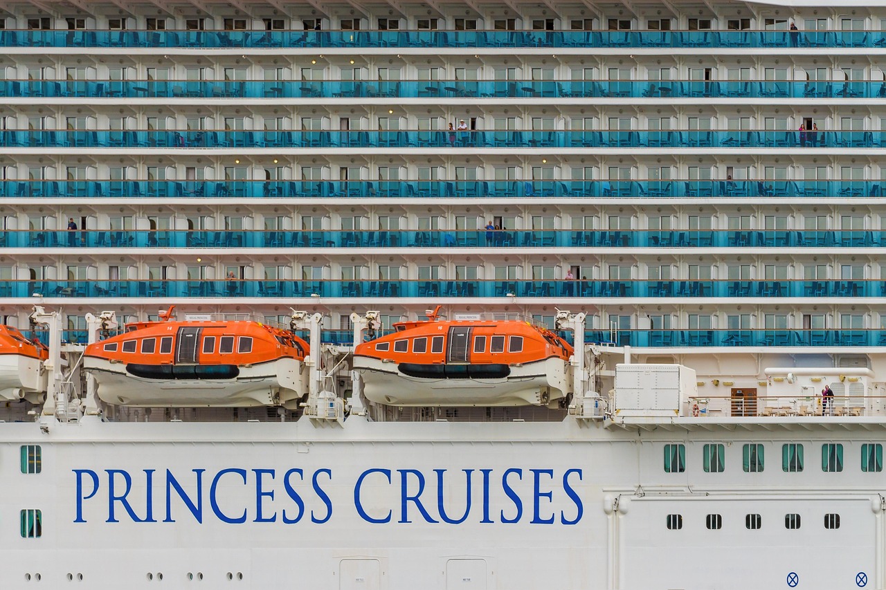 Cruise Ship Floating Hotel - Free photo on Pixabay