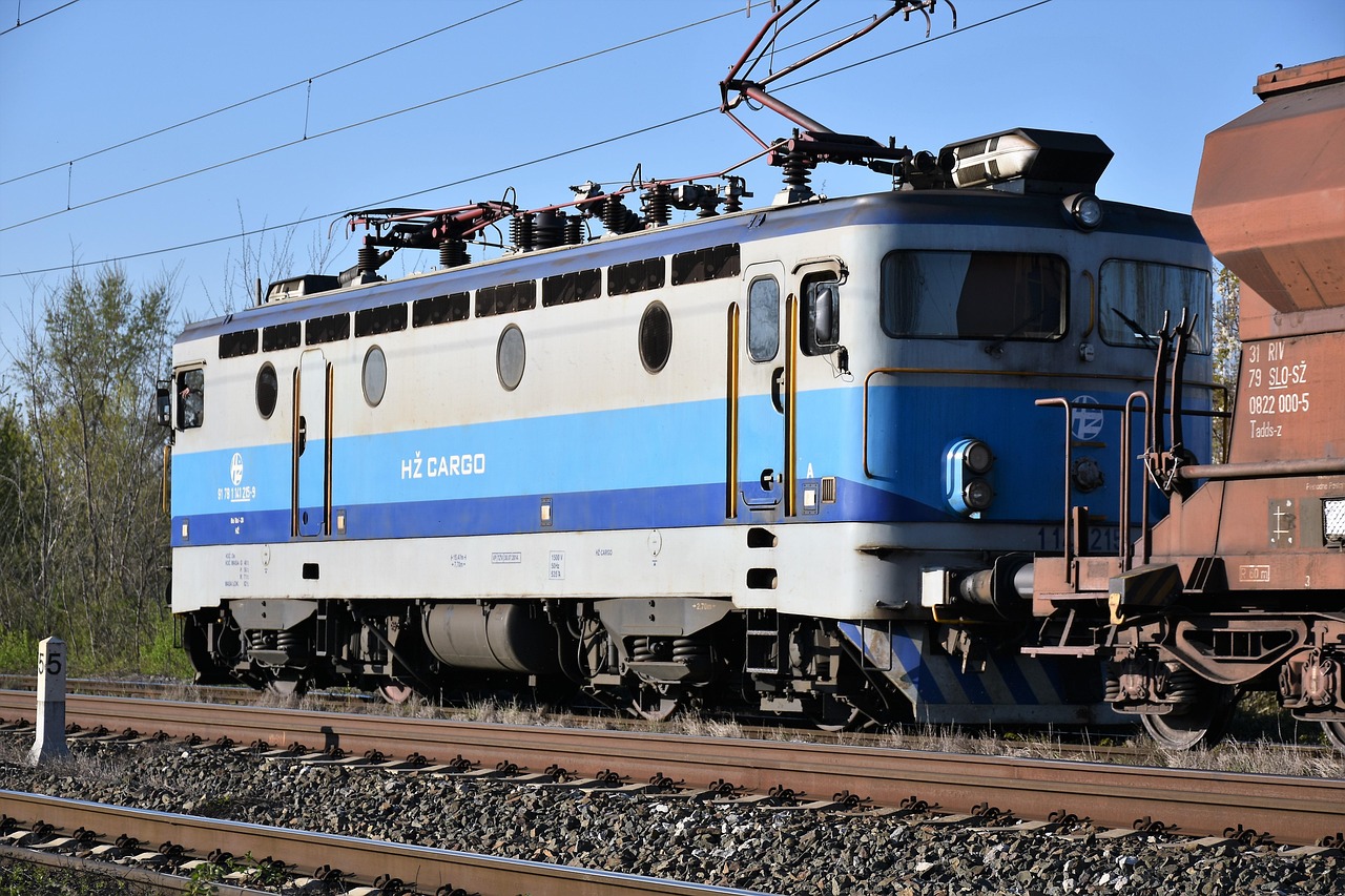 7,000+ Free Electric Transit & Energy Transition Images - Pixabay