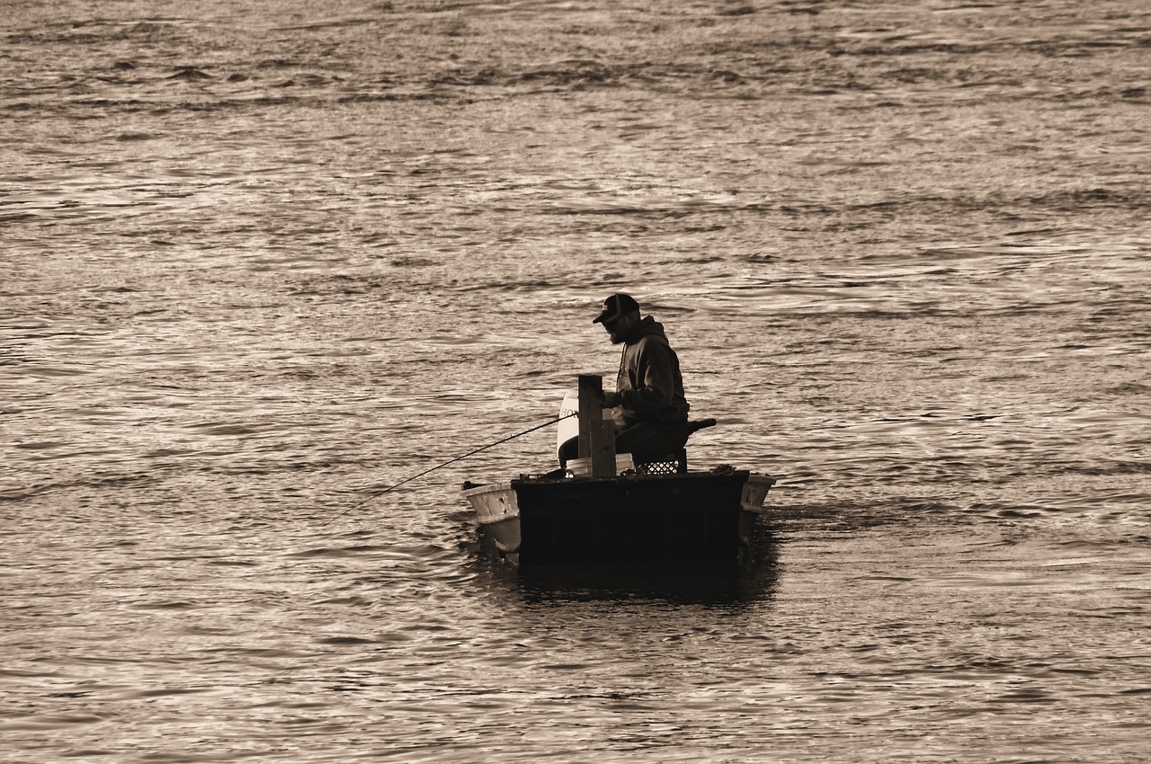 Flat Bottom Boat On Missouri River - Free photo on Pixabay - Pixabay