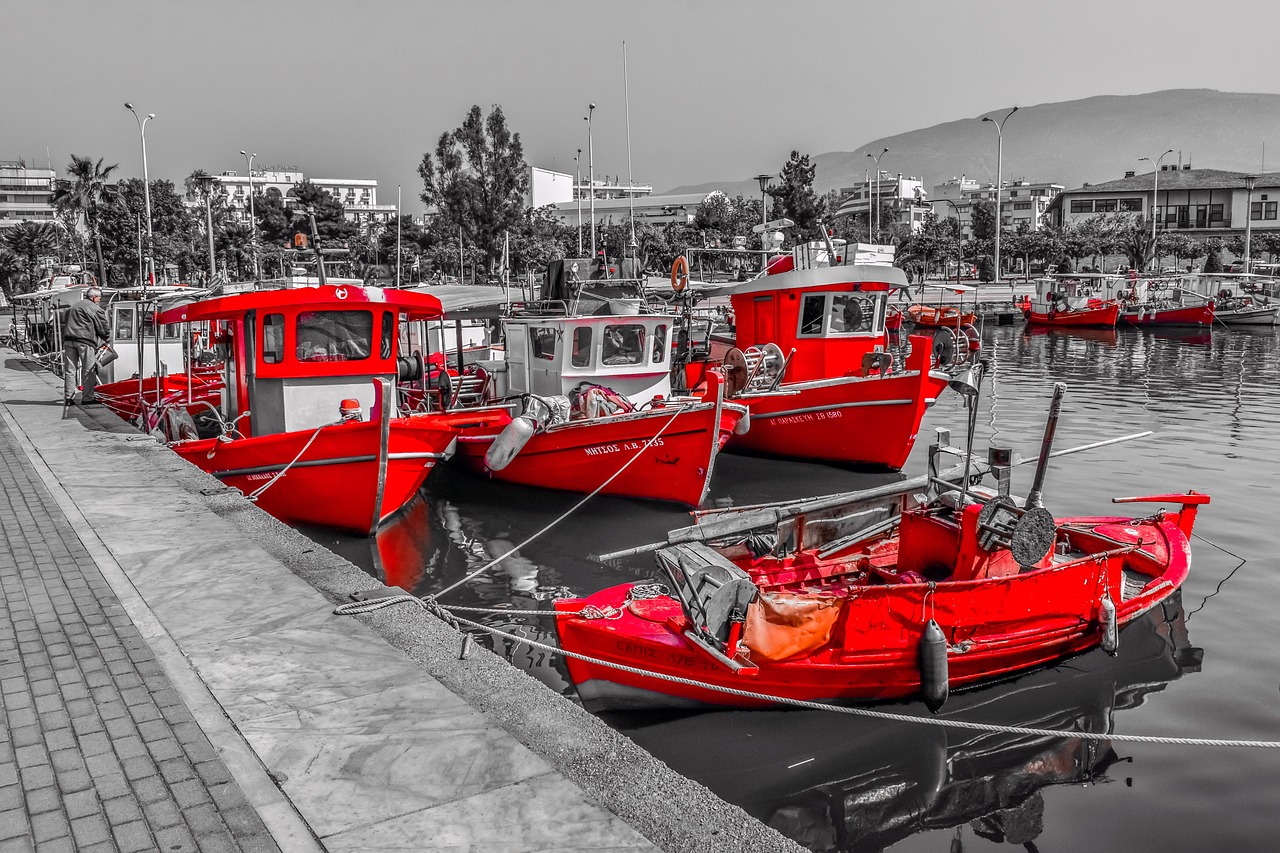 Boats Red Colour - Free photo on Pixabay