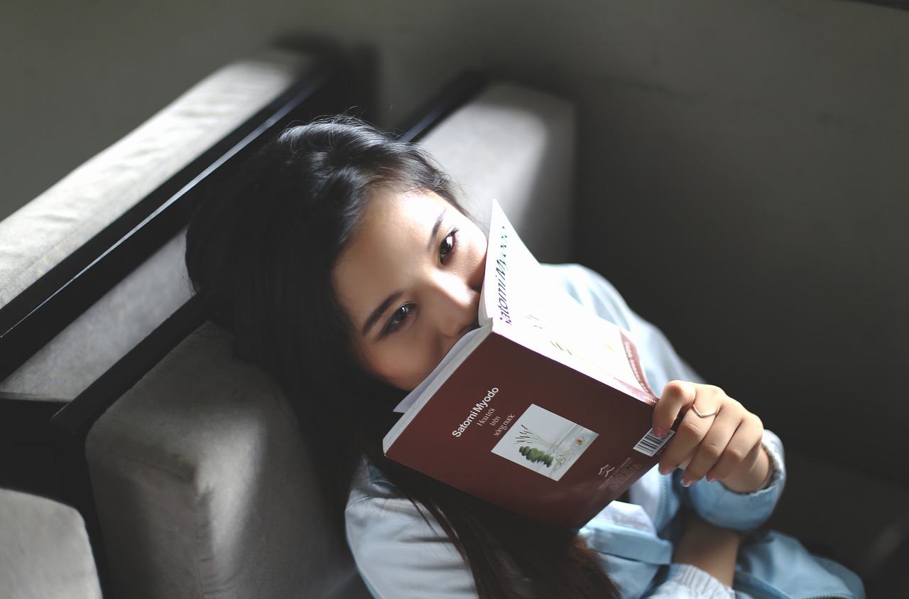 Girl Book Reading Gray - Free photo on Pixabay