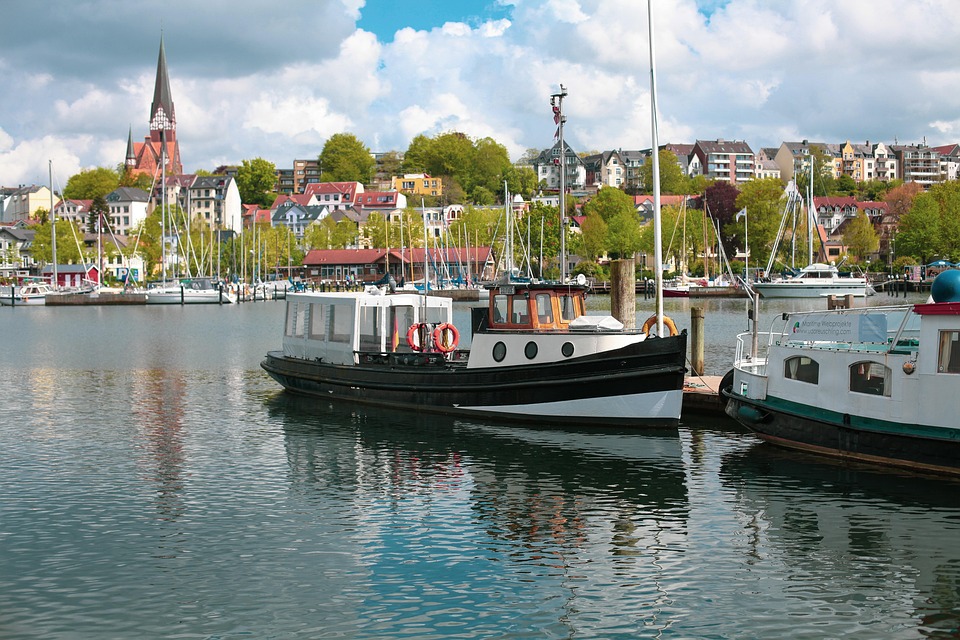 Barge Solitude Ship - Free photo on Pixabay