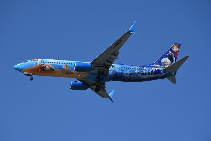 100+ Free The Colorful Plane & Colorful Photos - Pixabay