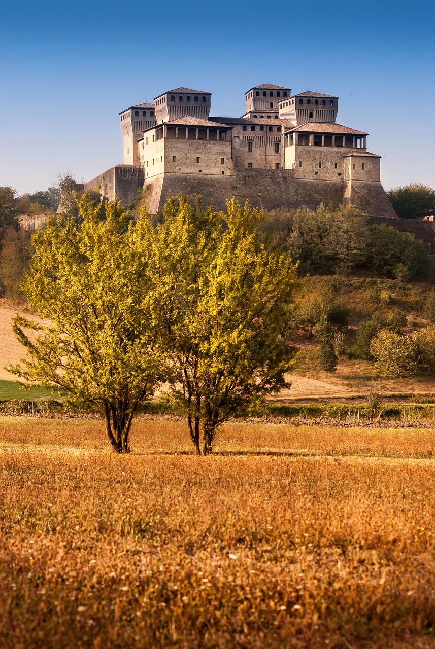 Italy Castle Landscape - Free photo on Pixabay