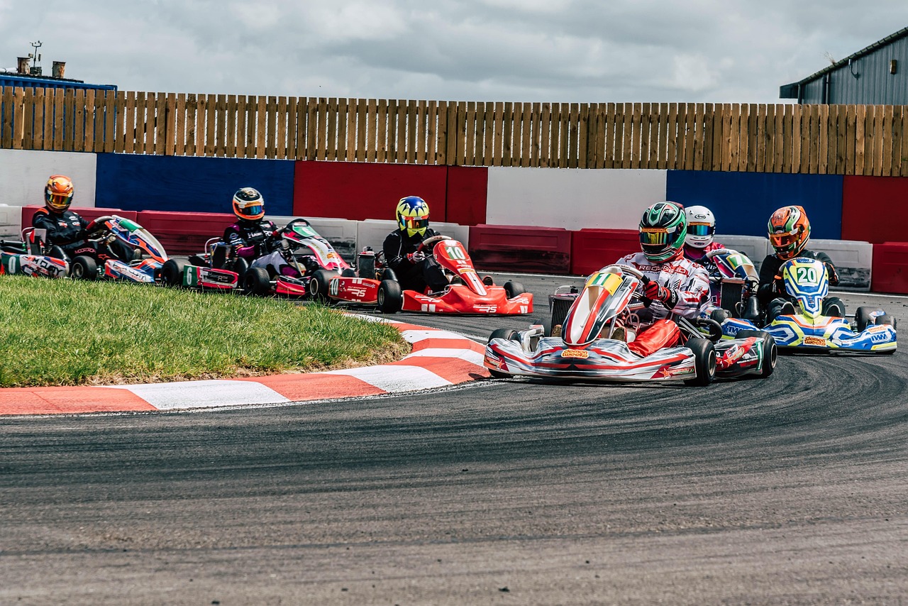300,000+ Free Kart Wallpaper & Go Kart Images - Pixabay