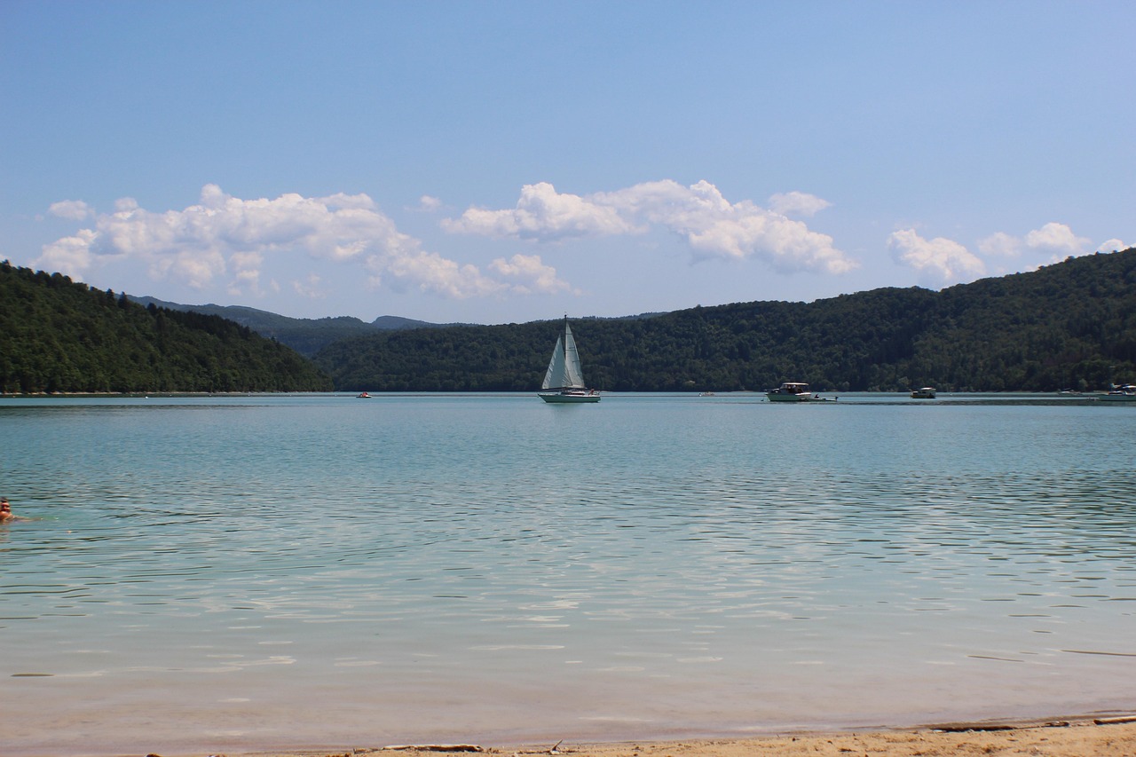 Danau Perahu Layar Air - Foto gratis di Pixabay - Pixabay