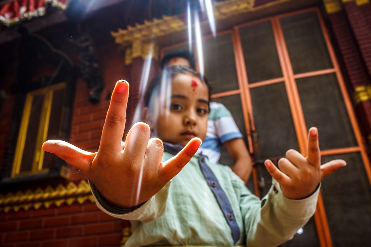 Child Sun Flare Pose - Free photo on Pixabay - Pixabay