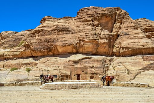 40+ Free Al Siq Canyon & Petra Photos - Pixabay