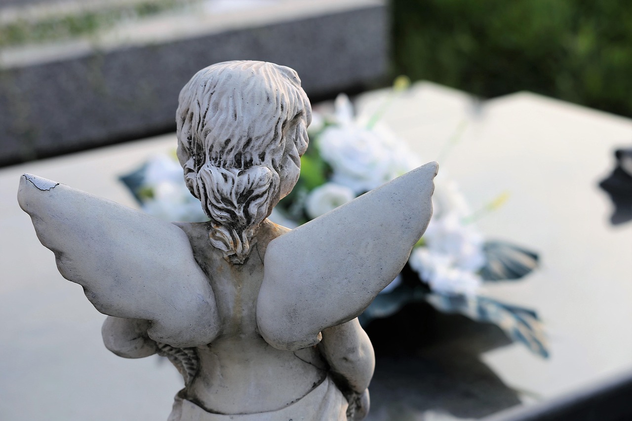 Stone Angel Wings Figure - Free photo on Pixabay