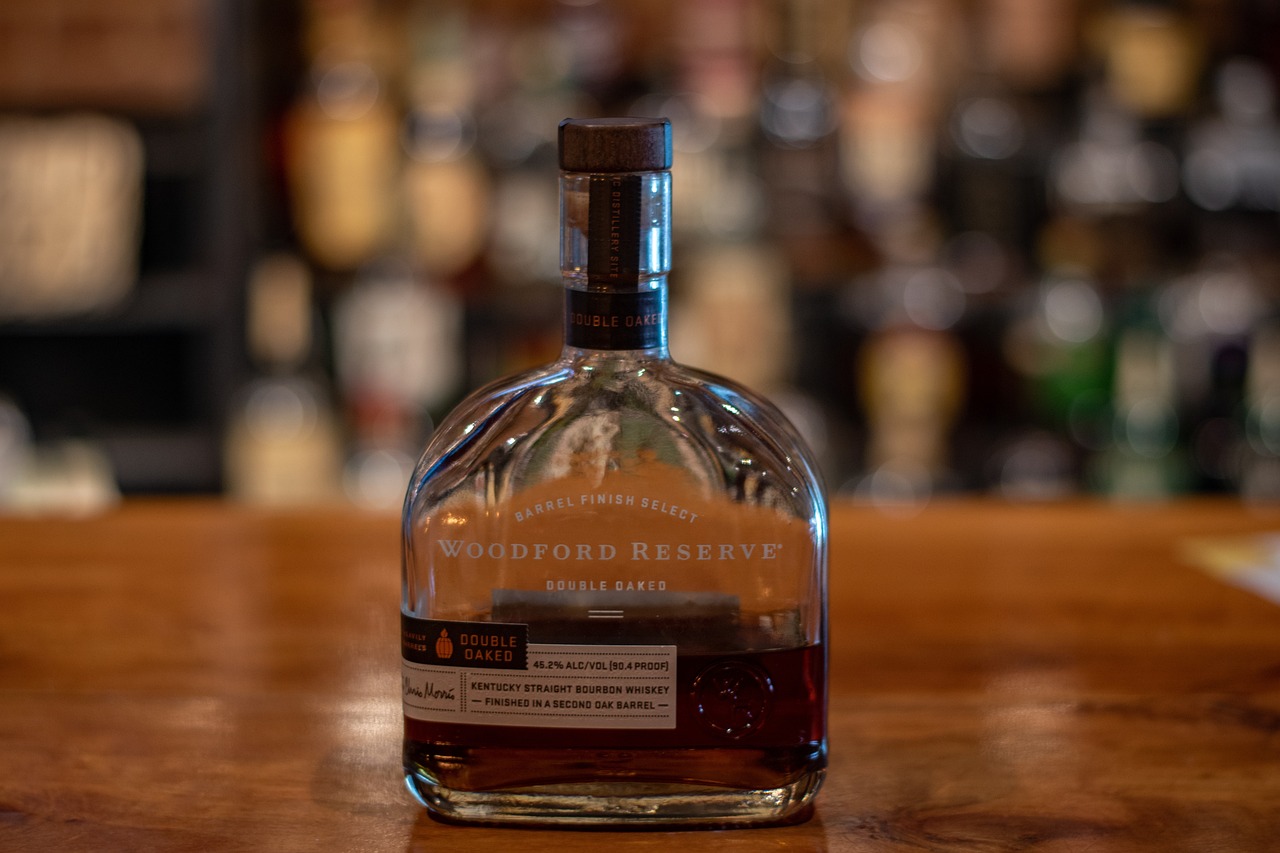 100+ Free Bourbon & Whiskey Images - Pixabay
