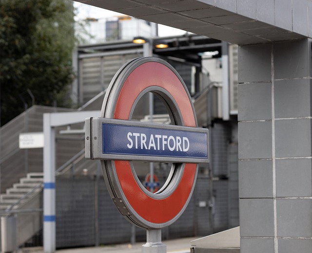 Stratford Station Rail Sign - Free photo on Pixabay - Pixabay