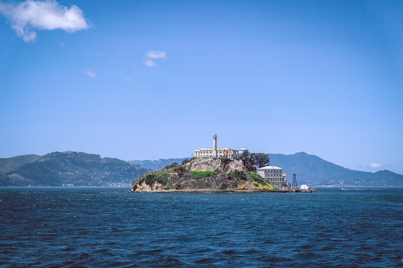 100+ Free Alcatraz & Prison Photos - Pixabay