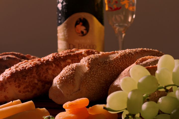 100+ Free Bread Wine & Communion Images - Pixabay