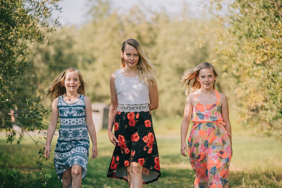 Sisters Modeling Outdoors - Free photo on Pixabay - Pixabay