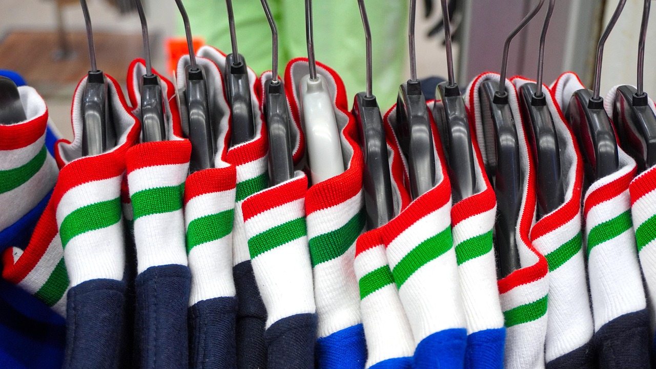 Clothing Hanger Hang - Free photo on Pixabay
