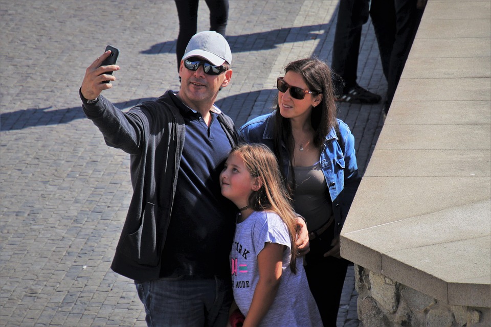 Smartphone Family Together A - Free photo on Pixabay
