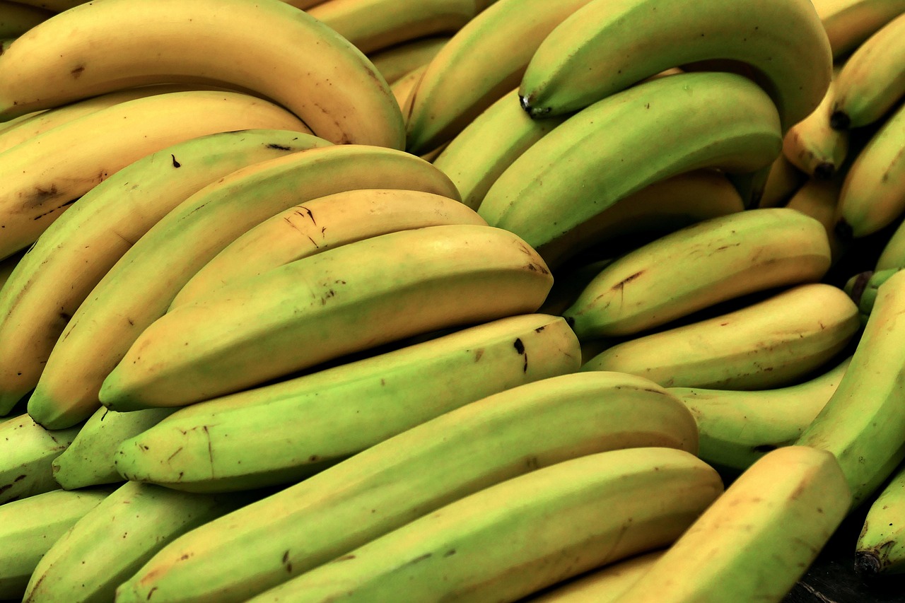Banana Bananas Bazaar The Fruit - Free photo on Pixabay - Pixabay