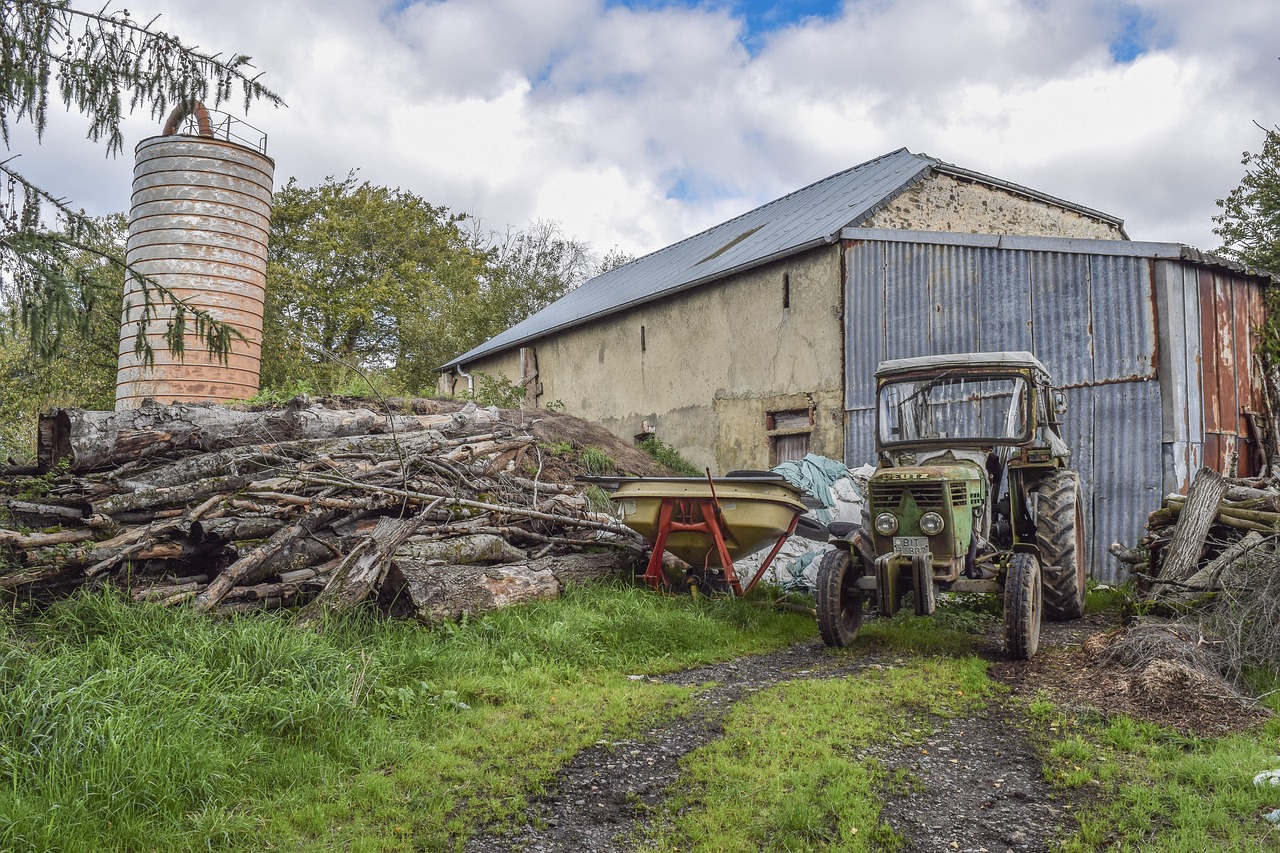 Farm Yard Agricultural Machinery - Free photo on Pixabay