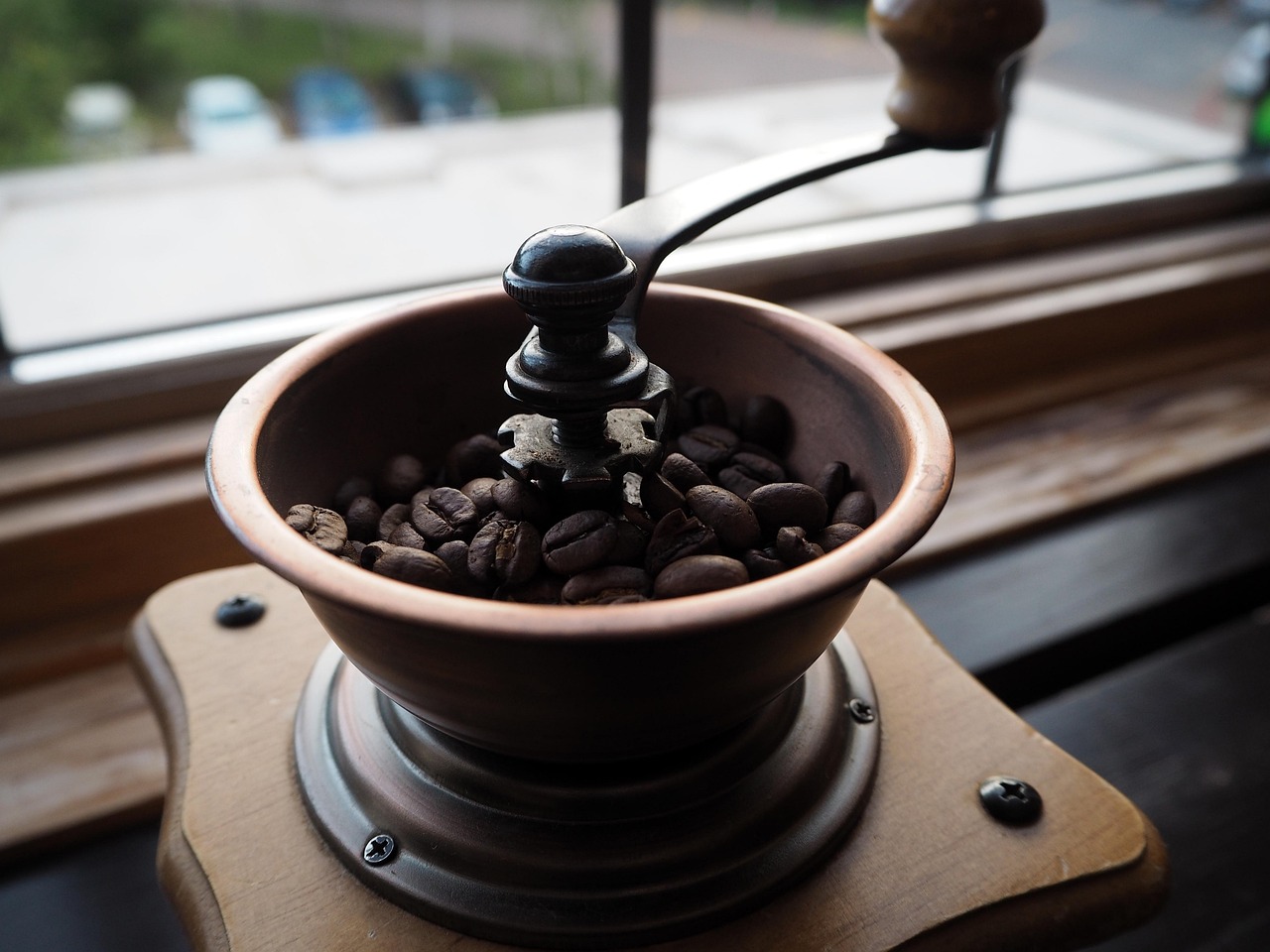 Milling coffee