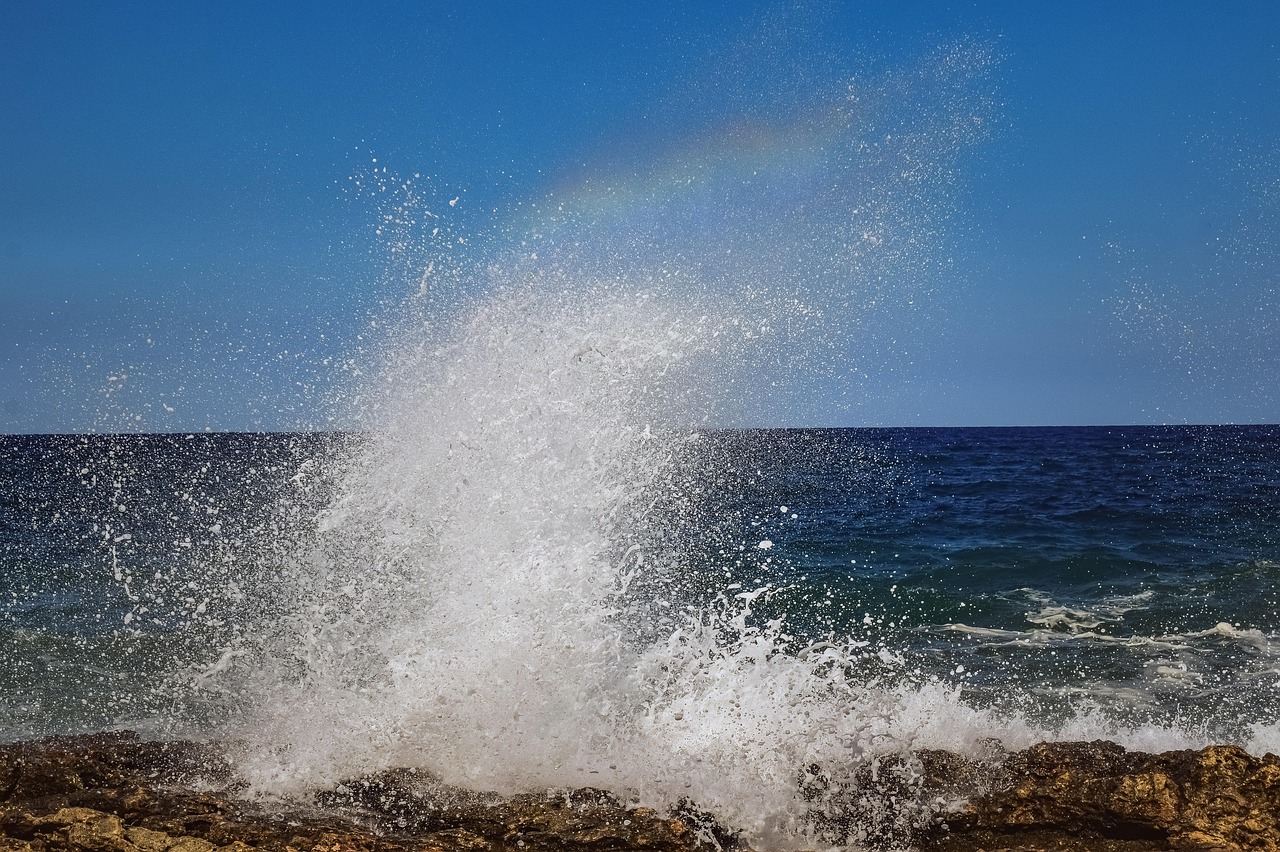 300+ Free Waves Crashing & Nature Images - Pixabay