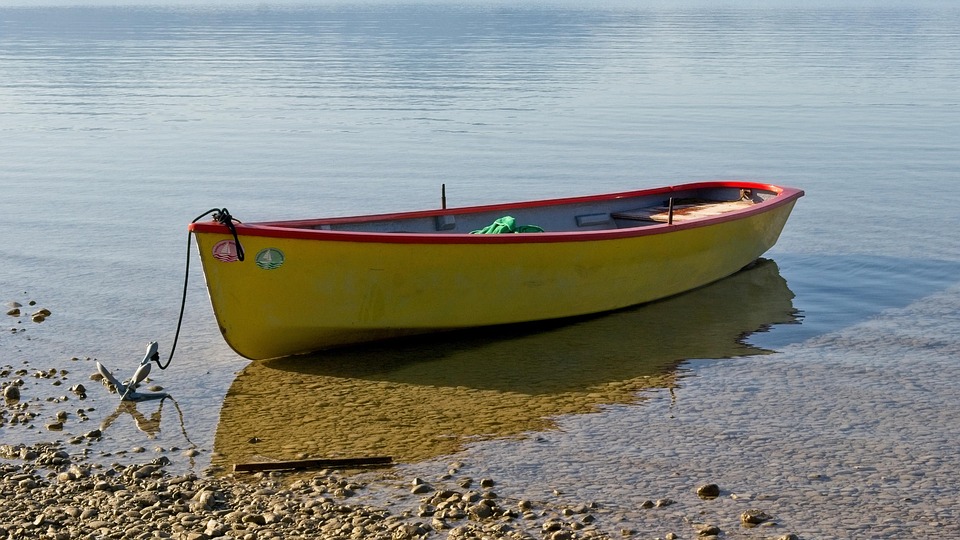 Boat Bank Rowing - Free photo on Pixabay