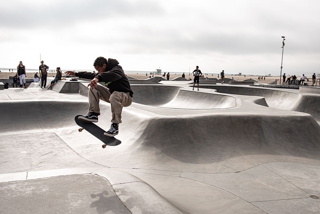 1,000+ Free Skates & Skate Park Images - Pixabay