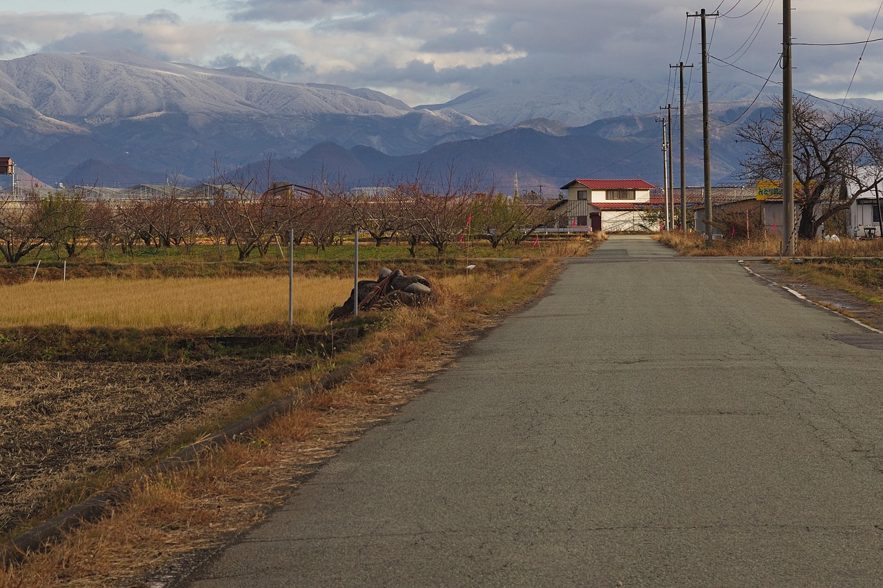 Country Road House Mountains - Free photo on Pixabay