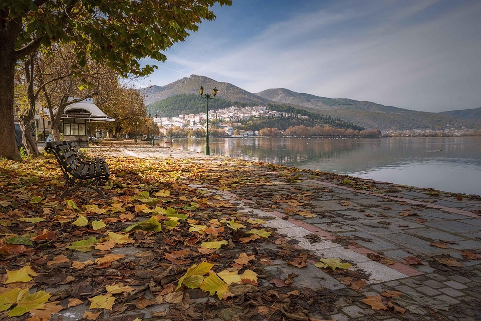 Kastoria ทะเลสาบ ฤดูใบไม้ร่วง - ภาพฟรีบน Pixabay - Pixabay