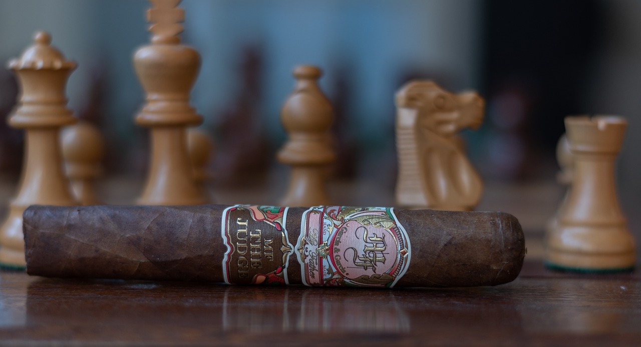Cigar Culture Lifestyle Chess - Free photo on Pixabay