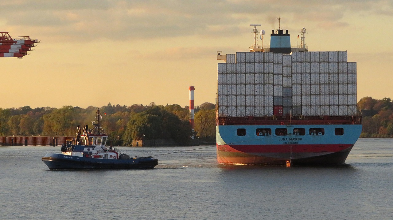 Ship Dusk Hamburg - Free photo on Pixabay