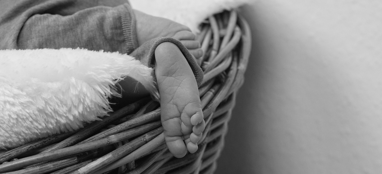 Baby Feet Newborn Infant - Free photo on Pixabay