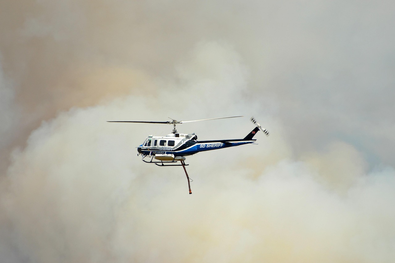 Helicopter Wildfire Smoke - Free photo on Pixabay
