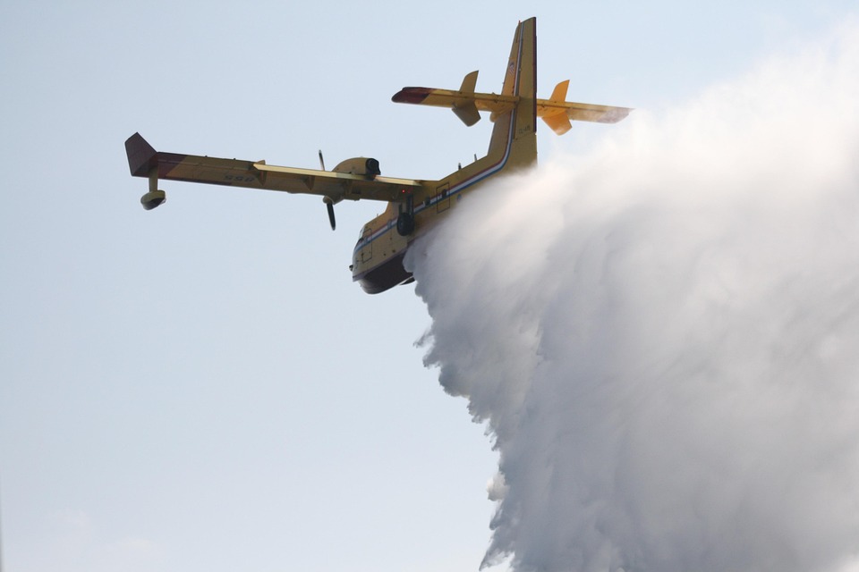 Fire-Fighting Aircraft Water Fire - Free photo on Pixabay - Pixabay