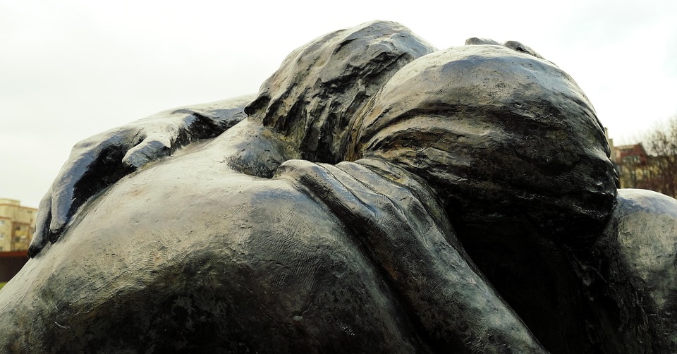 Sculpture Hug Reconciliation Man - Free photo on Pixabay