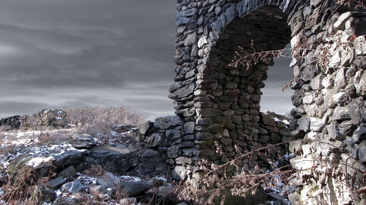 Photos Ruins Decay Amazing Ruined Castle & Industrial Decay