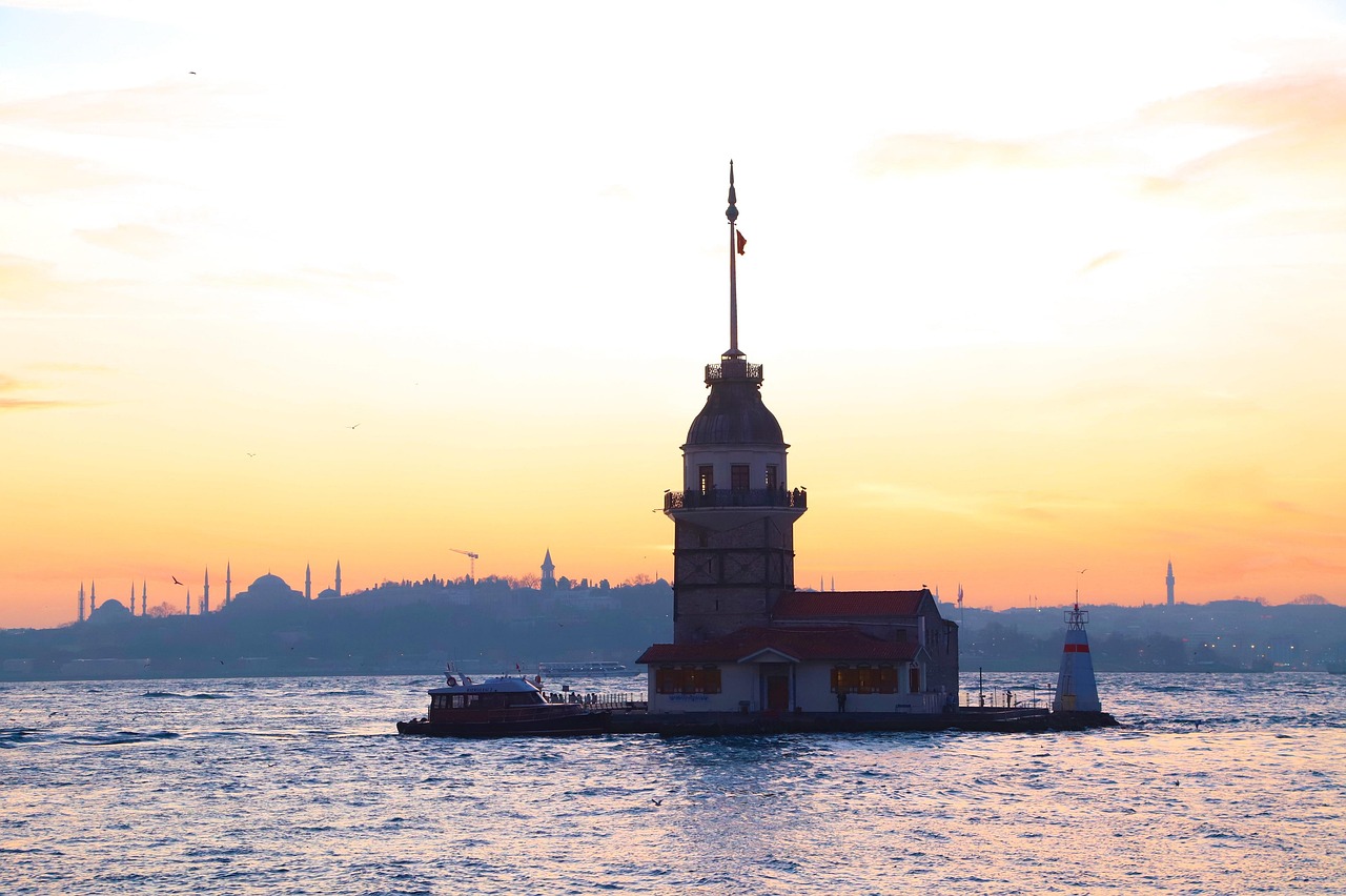 Maiden'S Tower Maiden - Free photo on Pixabay - Pixabay