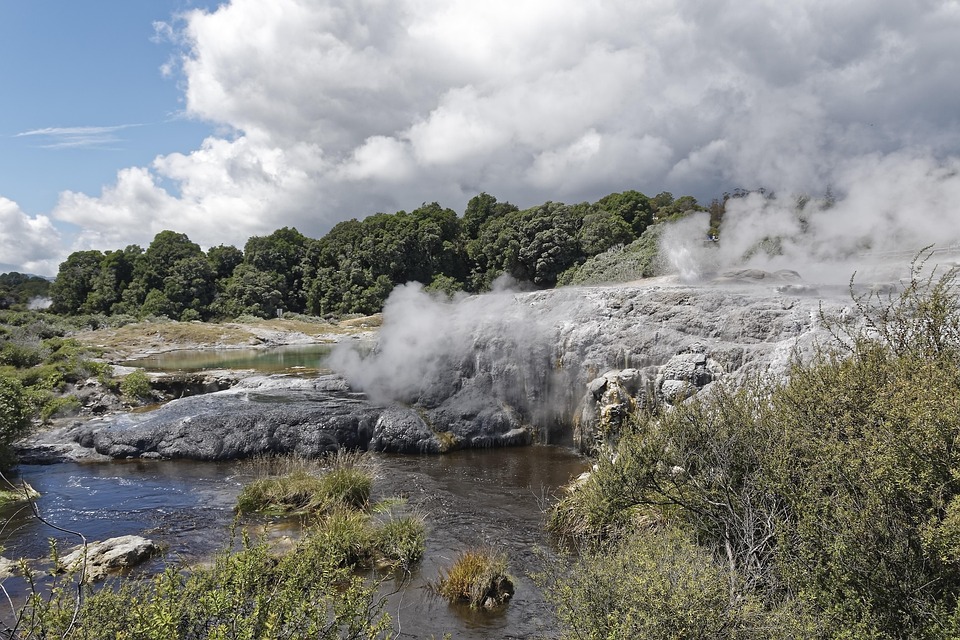 New Zealand Pohutu Geyser - Free photo on Pixabay