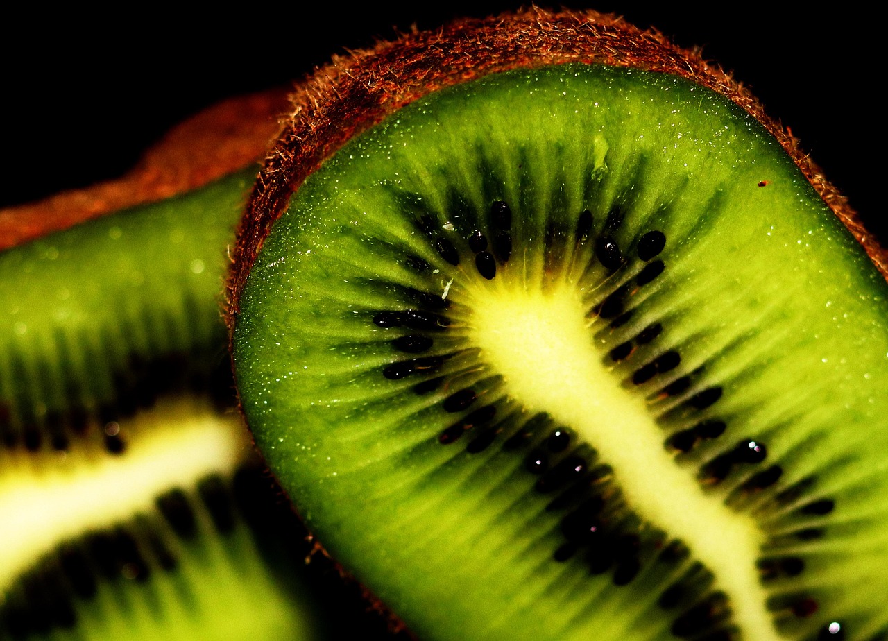 Kiwi Fresh Fruits - Free photo on Pixabay - Pixabay