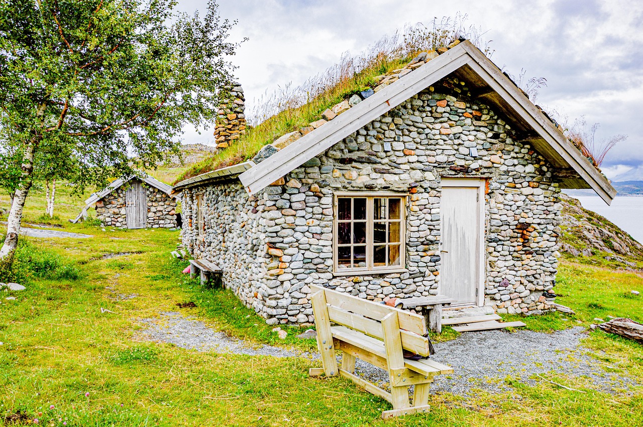 Hut Hike Small - Free photo on Pixabay - Pixabay