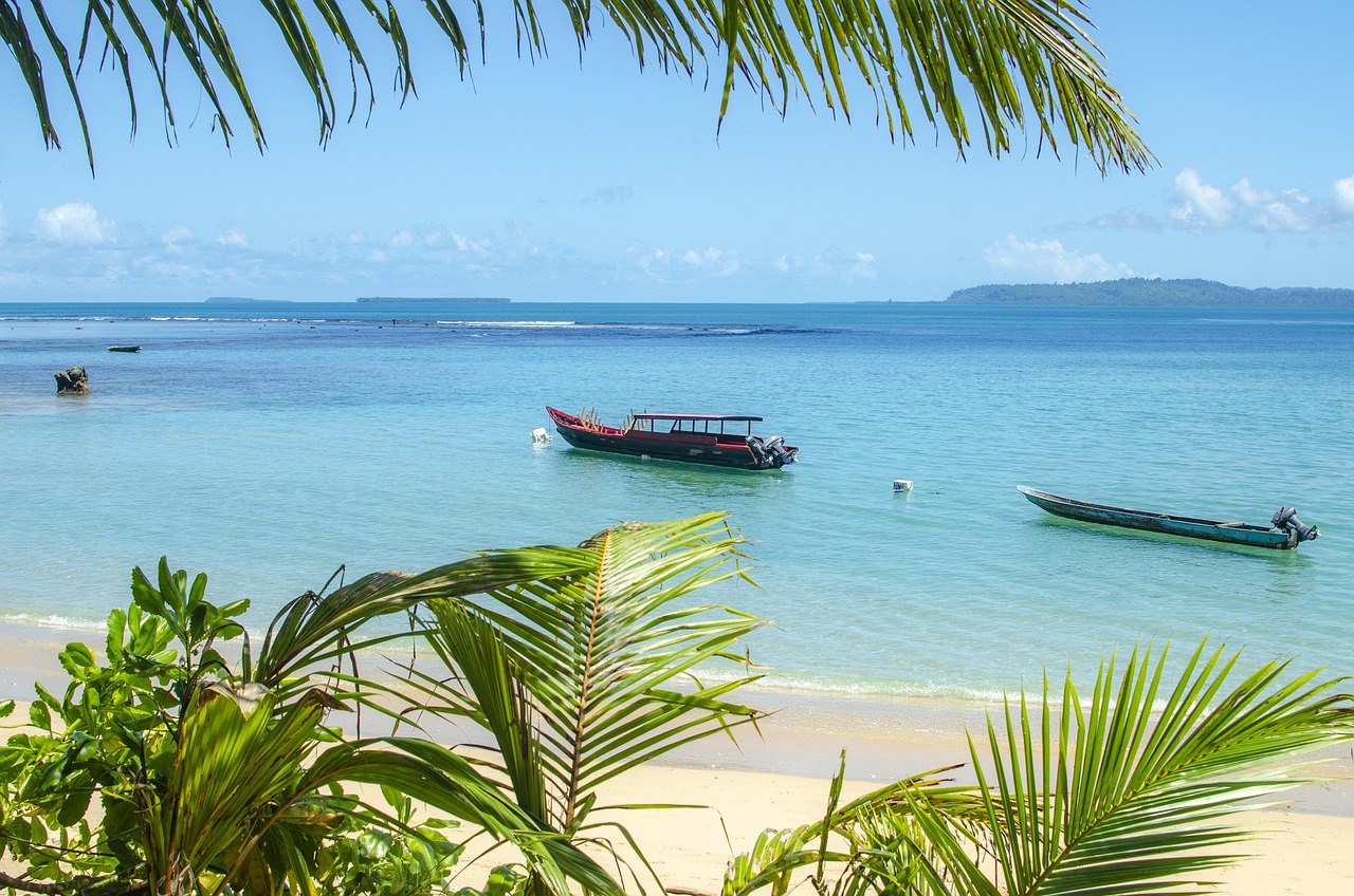 Indonesian Boats Ocean Shore - Free photo on Pixabay - Pixabay
