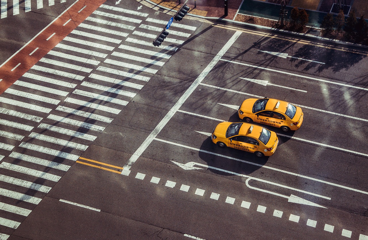 Crossing Taxi Crosswalk - Free photo on Pixabay