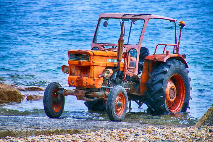500+ Free Old Tractor & Tractor Images