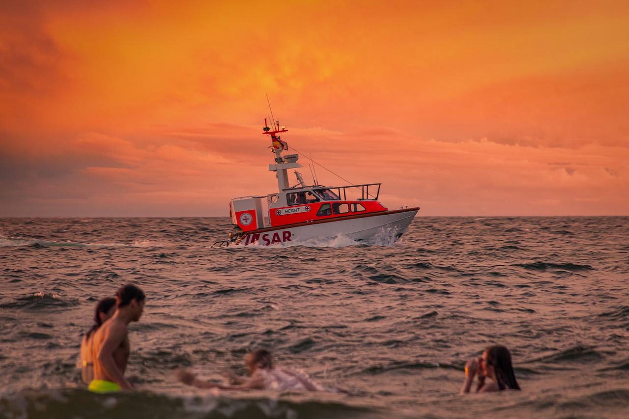 200,000+ Free Water Rescue & Rescue Images - Pixabay